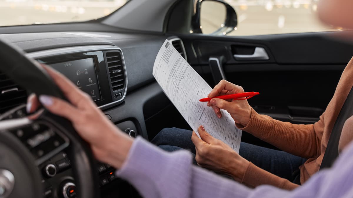 How to Get Your First Driver's License | Insiderbits