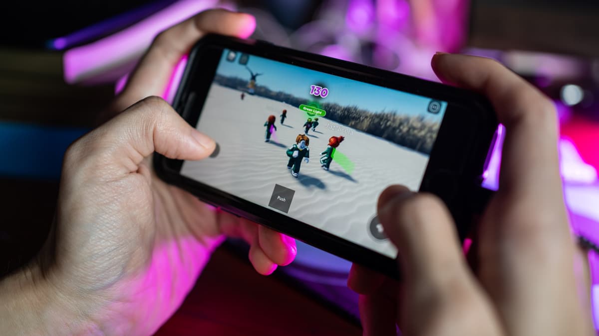 Roblox Building Guide: Craft Your Virtual Home | Insiderbits