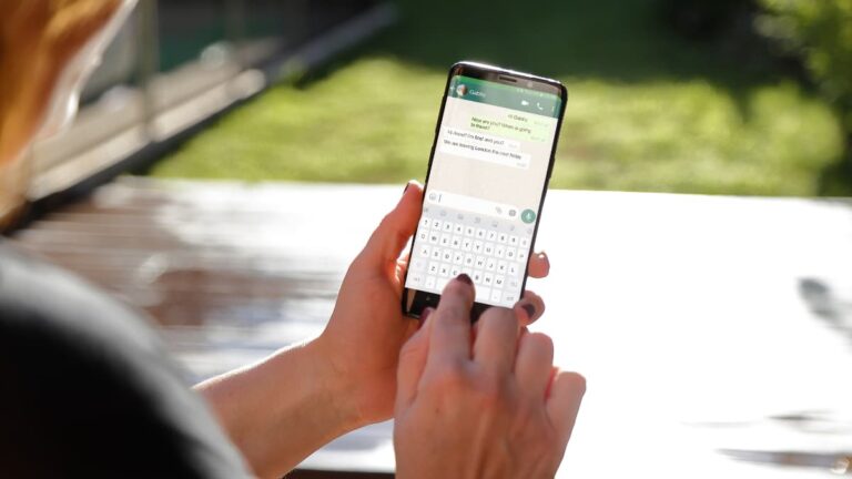 WhatsApp Formatting Tricks | Insiderbits