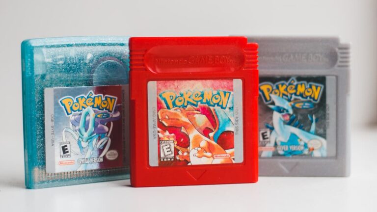 How to Play Classic Pokémon Games on Android | Insiderbits