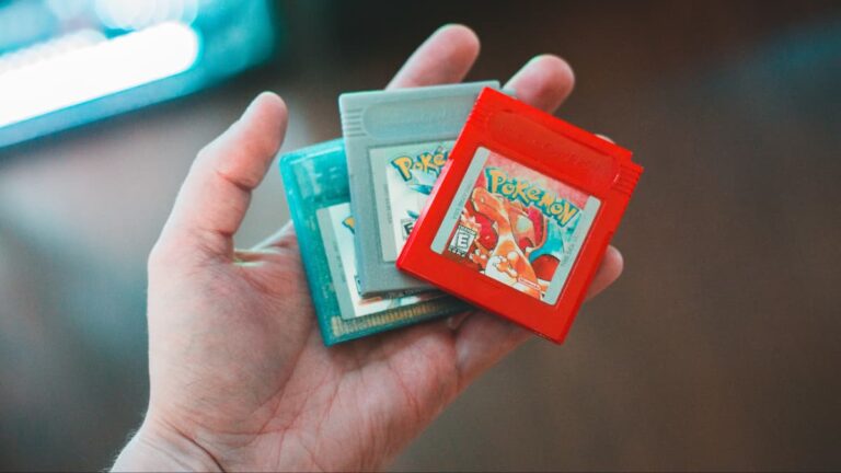 How to Play Classic Pokémon Games on Android | Insiderbits