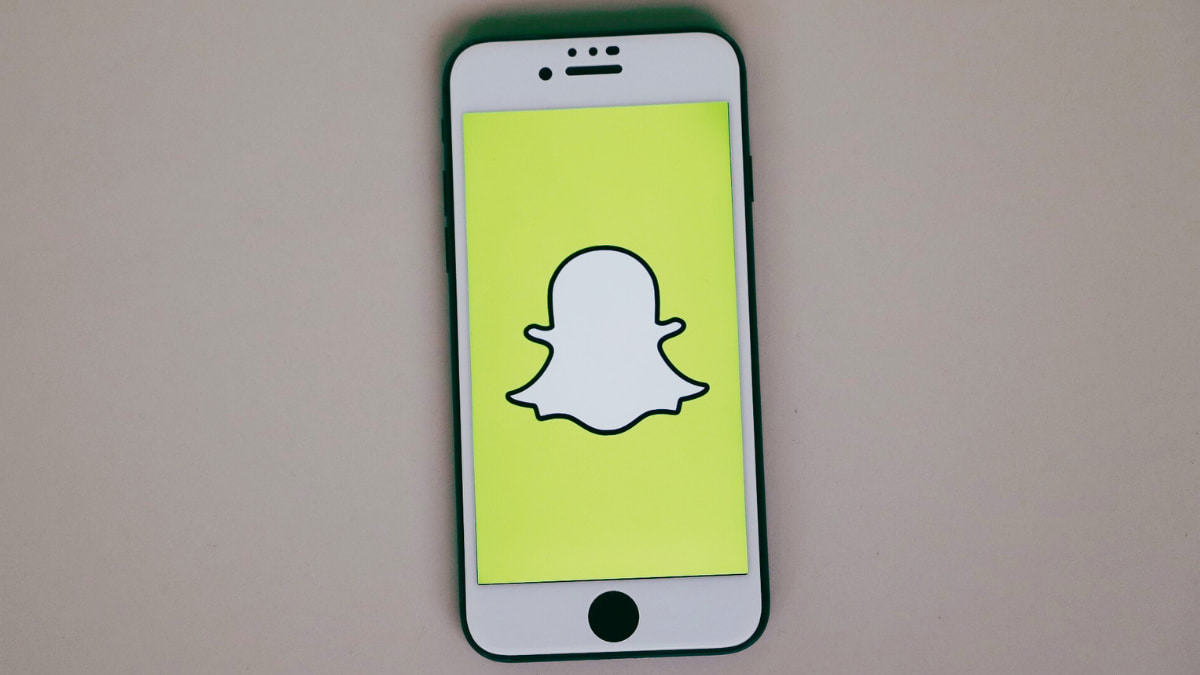 Snapchat Privacy Settings: How to Stay Safe While Snapping