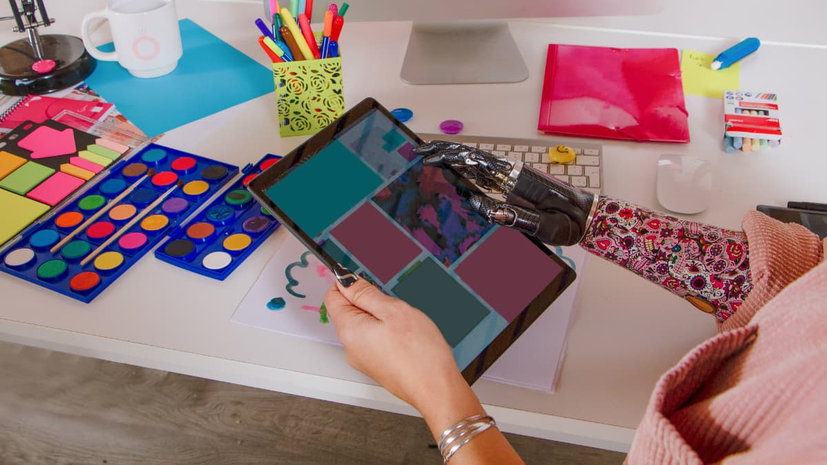 AI Art Critique: AI That Evaluates and Enhances Your Artwork